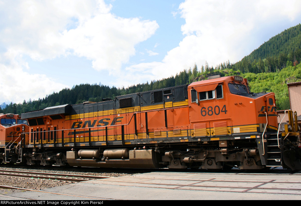 BNSF 6804